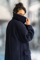 70-17 FROST Double-Breasted Coat with Balloon Sleeves and Round Collar ...