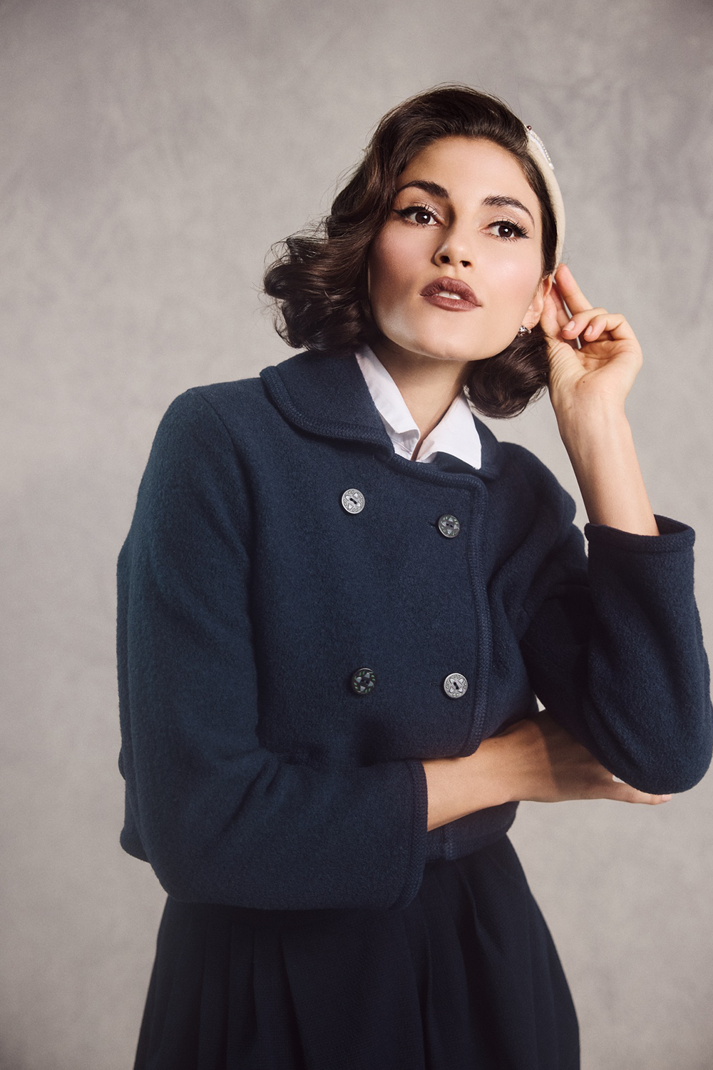 70-11 WREN Short Double-Breasted Jacket with Back Belt in 2 versions ...